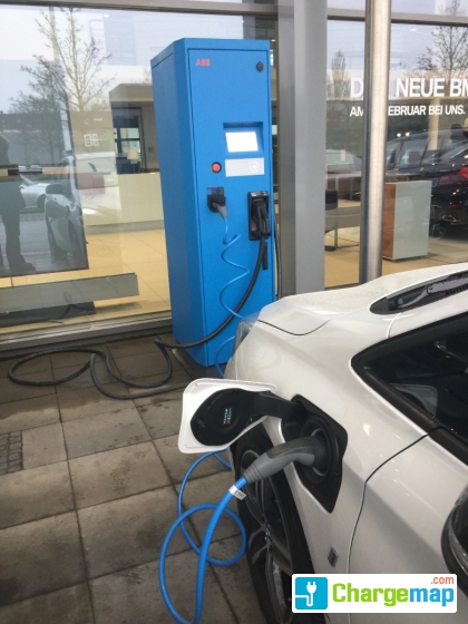 ChargeNow Ladestation - BMW Niederlassung Hannover : Schnellladestation ...